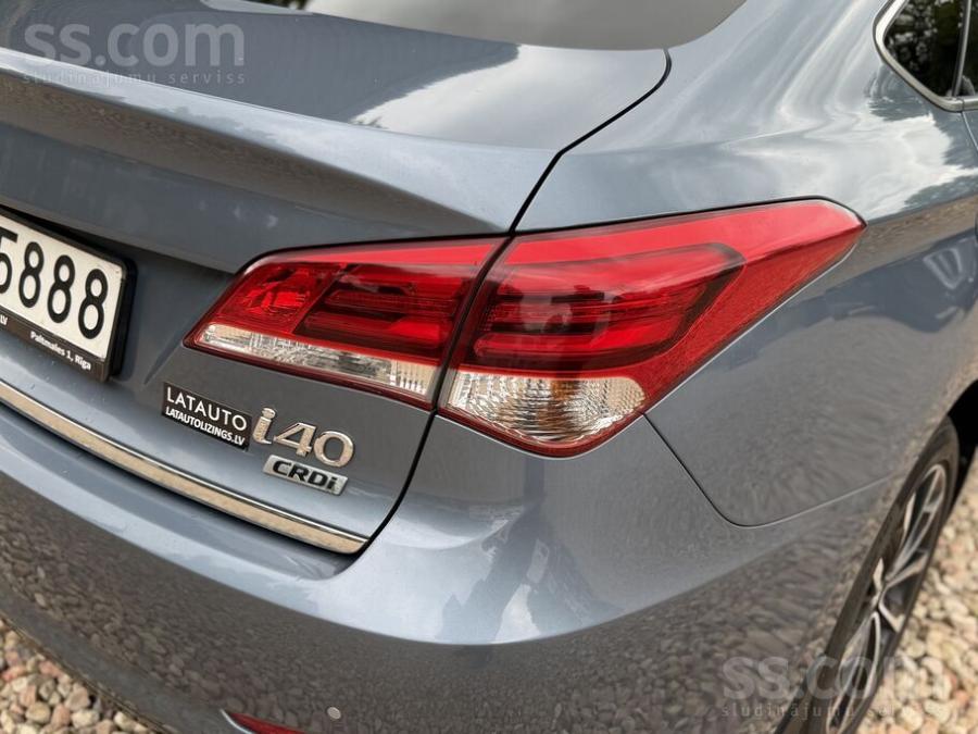 Grey Hyundai i40 2017 in Riga, with an engine capacity of 1.70 L and mileage of 177 thousand km for 7700 €, photo 8 on AUTOMOTO.COM.LV