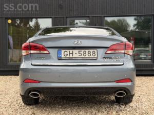 Grey Hyundai i40 2017 in Riga, with an engine capacity of 1.70 L and mileage of 177 thousand km for 7700 €, photo 10 on AUTOMOTO.COM.LV