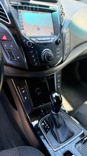 Grey Hyundai i40 2017 in Riga, with an engine capacity of 1.70 L and mileage of 177 thousand km for 7700 €, photo 25 on AUTOMOTO.COM.LV