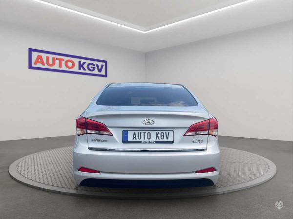 Pelēks Hyundai i40 2017 Viļņa, ar dzinēja tilpumu 1.60 L un nobraukumu 165 tūkst. km par 6699 €, foto 4 vietnē AUTOMOTO.COM.LV