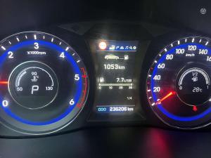 Grey Hyundai i40 2018 in Jonava, with an engine capacity of 1.70 L and mileage of 236 thousand km for 10500 €, photo  on AUTOMOTO.COM.LV