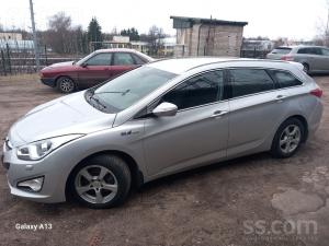 Pelēks Hyundai i40 2011 Aizkraukle, ar dzinēja tilpumu 1.70 L un nobraukumu 284 tūkst. km par 2500 €, foto 2 vietnē AUTOMOTO.COM.LV