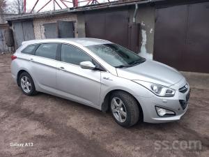 Pelēks Hyundai i40 2011 Aizkraukle, ar dzinēja tilpumu 1.70 L un nobraukumu 284 tūkst. km par 2500 €, foto 3 vietnē AUTOMOTO.COM.LV