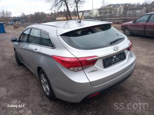 Pelēks Hyundai i40 2011 Aizkraukle, ar dzinēja tilpumu 1.70 L un nobraukumu 284 tūkst. km par 2500 €, foto 4 vietnē AUTOMOTO.COM.LV