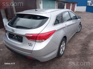 Pelēks Hyundai i40 2011 Aizkraukle, ar dzinēja tilpumu 1.70 L un nobraukumu 284 tūkst. km par 2500 €, foto 5 vietnē AUTOMOTO.COM.LV