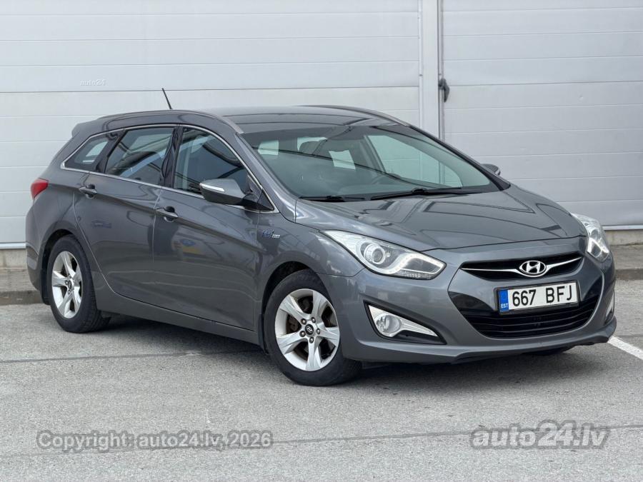 Grey Hyundai i40 2011 in Tallinn, with an engine capacity of 1.70 L and mileage of 276 thousand km for 3000 €, photo 3 on AUTOMOTO.COM.LV