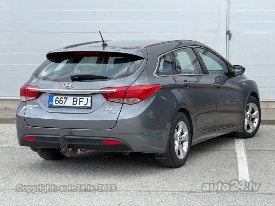 Grey Hyundai i40 2011 in Tallinn, with an engine capacity of 1.70 L and mileage of 276 thousand km for 3000 €, photo 5 on AUTOMOTO.COM.LV