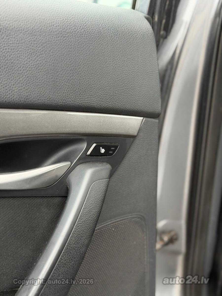 Grey Hyundai i40 2011 in Tallinn, with an engine capacity of 1.70 L and mileage of 276 thousand km for 3000 €, photo 13 on AUTOMOTO.COM.LV