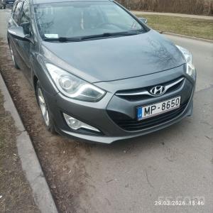 Серый Хендай и40 2011 в Рига, объемом двигателя 1.70 л и пробегом 273 тыс. км за 4000 €, фото  на AUTOMOTO.COM.LV