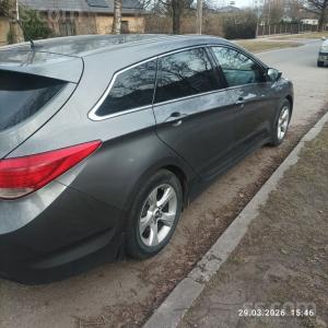 Серый Хендай и40 2011 в Рига, объемом двигателя 1.70 л и пробегом 273 тыс. км за 4000 €, фото 4 на AUTOMOTO.COM.LV