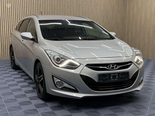 Pelēks Hyundai i40 2011 Marijampole, ar dzinēja tilpumu 1.69 L un nobraukumu 218 tūkst. km par 5500 €, foto 1 vietnē AUTOMOTO.COM.LV