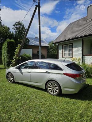 Pelēks Hyundai i40 2011 Kauņa, ar dzinēja tilpumu 1.69 L un nobraukumu 190 tūkst. km par 4000 €, foto 3 vietnē AUTOMOTO.COM.LV