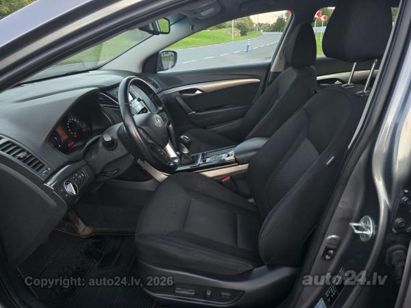 Hyundai i40 2011 in Tallinn on AUTOMOTO.COM.LV Grey Hyundai i40 2011 in Tallinn, with an engine capacity of 1.70 L and mileage of 279 thousand km for 2990 €, photo 10 on AUTOMOTO.COM.LV