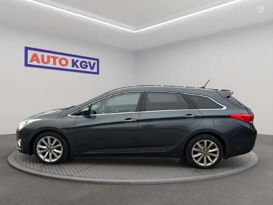 Pelēks Hyundai i40 2012 Kauņa, ar dzinēja tilpumu 1.70 L un nobraukumu 258 tūkst. km par 5299 €, foto 2 vietnē AUTOMOTO.COM.LV