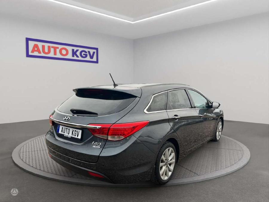 Pelēks Hyundai i40 2012 Kauņa, ar dzinēja tilpumu 1.70 L un nobraukumu 258 tūkst. km par 5299 €, foto 5 vietnē AUTOMOTO.COM.LV