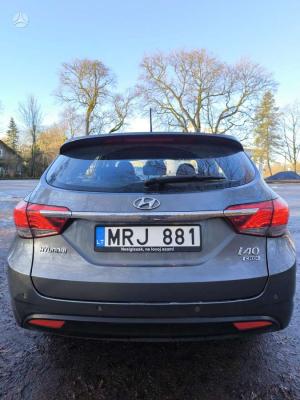 Pelēks Hyundai i40 2012 Viļņa, ar dzinēja tilpumu 1.69 L un nobraukumu 316 tūkst. km par 2500 €, foto 5 vietnē AUTOMOTO.COM.LV