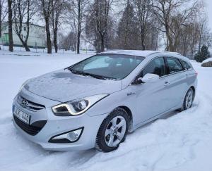 Grey Hyundai i40 2012 in Siauliai, with an engine capacity of 1.70 L and mileage of 300 thousand km for 3950 €, photo 13 on AUTOMOTO.COM.LV