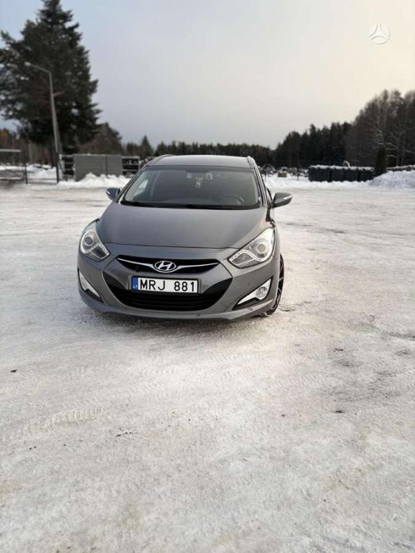 Pelēks Hyundai i40 2012 Tauragė, ar dzinēja tilpumu 1.69 L un nobraukumu 315 tūkst. km par 3300 €, foto 5 vietnē AUTOMOTO.COM.LV