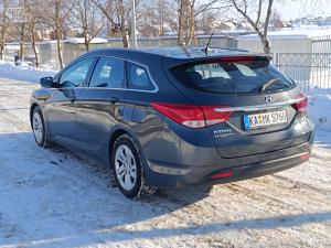 Grey Hyundai i40 2012 in Telschi, with an engine capacity of 1.70 L and mileage of 255 thousand km for 3999 €, photo 6 on AUTOMOTO.COM.LV