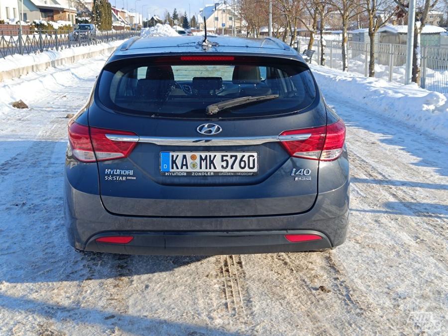 Grey Hyundai i40 2012 in Telschi, with an engine capacity of 1.70 L and mileage of 255 thousand km for 3999 €, photo 7 on AUTOMOTO.COM.LV