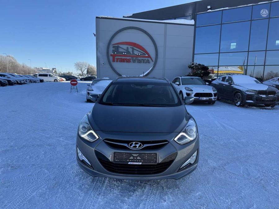 Pelēks Hyundai i40 2012 Telšiai, ar dzinēja tilpumu 1.69 L un nobraukumu 175 tūkst. km par 5500 €, foto 1 vietnē AUTOMOTO.COM.LV