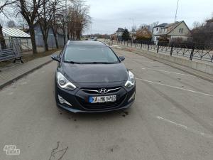 Pelēks Hyundai i40 2012 Telšiai, ar dzinēja tilpumu 1.70 L un nobraukumu 255 tūkst. km par 3899 €, foto 2 vietnē AUTOMOTO.COM.LV