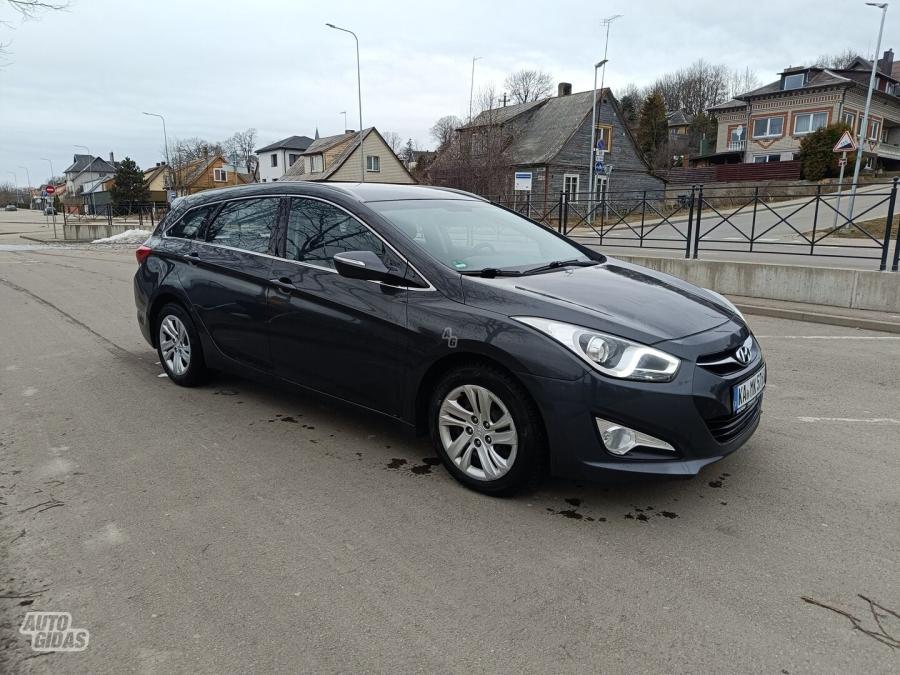 Pelēks Hyundai i40 2012 Telšiai, ar dzinēja tilpumu 1.70 L un nobraukumu 255 tūkst. km par 3899 €, foto 10 vietnē AUTOMOTO.COM.LV
