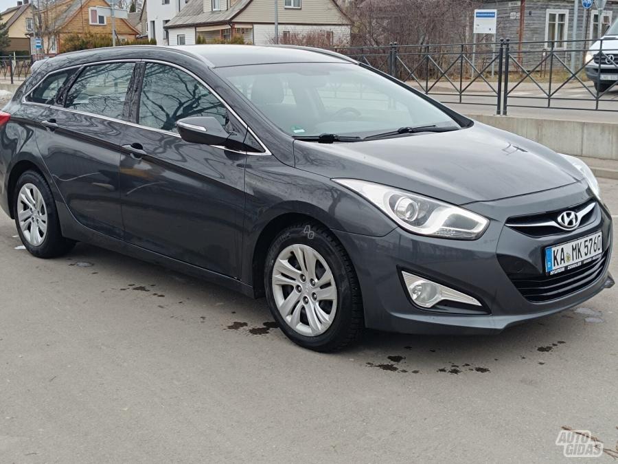 Pelēks Hyundai i40 2012 Telšiai, ar dzinēja tilpumu 1.70 L un nobraukumu 255 tūkst. km par 3899 €, foto 11 vietnē AUTOMOTO.COM.LV