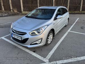 Pelēks Hyundai i40 2012 Tallina, ar dzinēja tilpumu 1.70 L un nobraukumu 0 tūkst. km par 3300 €, foto  vietnē AUTOMOTO.COM.LV