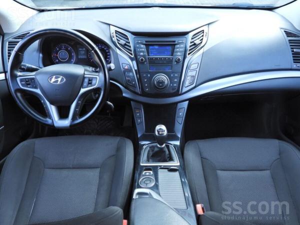 Grey Hyundai i40 2012 in Riga, with an engine capacity of 1.70 L and mileage of 230 thousand km for 3250 €, photo 10 on AUTOMOTO.COM.LV