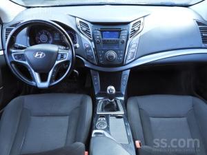 Grey Hyundai i40 2012 in Riga, with an engine capacity of 1.70 L and mileage of 230 thousand km for 3250 €, photo 11 on AUTOMOTO.COM.LV