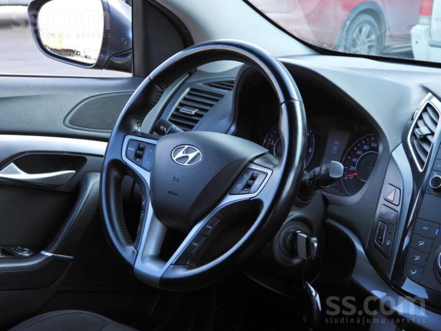 Grey Hyundai i40 2012 in Riga, with an engine capacity of 1.70 L and mileage of 230 thousand km for 3250 €, photo 14 on AUTOMOTO.COM.LV