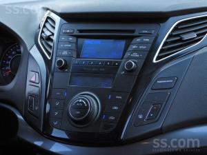 Grey Hyundai i40 2012 in Riga, with an engine capacity of 1.70 L and mileage of 230 thousand km for 3250 €, photo 20 on AUTOMOTO.COM.LV
