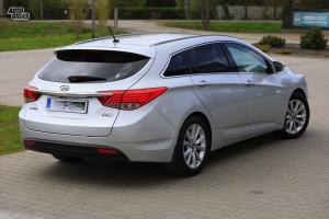 Grey Hyundai i40 2012 in Ukmerge, with an engine capacity of 1.70 L and mileage of 229 thousand km for 4650 €, photo 7 on AUTOMOTO.COM.LV
