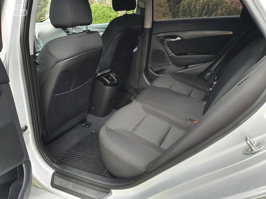 Grey Hyundai i40 2012 in Ukmerge, with an engine capacity of 1.70 L and mileage of 229 thousand km for 4650 €, photo 28 on AUTOMOTO.COM.LV