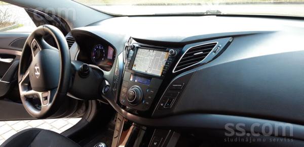 Pelēks Hyundai i40 2012 Rīga, ar dzinēja tilpumu 1.60 L un nobraukumu 250 tūkst. km par 2500 €, foto 2 vietnē AUTOMOTO.COM.LV