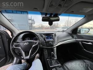 Grey Hyundai i40 2012 in Riga, with an engine capacity of 1.70 L and mileage of 280 thousand km for 5000 €, photo 9 on AUTOMOTO.COM.LV