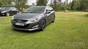 Grey Hyundai i40 2012 in Talsi, with an engine capacity of 1.70 L and mileage of 319 thousand km for 4200 €, photo  on AUTOMOTO.COM.LV