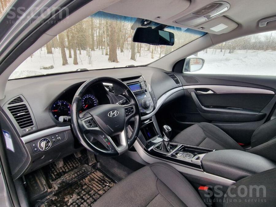 Серый Хендай и40 2012 в Талси, объемом двигателя 1.70 л и пробегом 318 тыс. км за 4280 €, фото 13 на AUTOMOTO.COM.LV