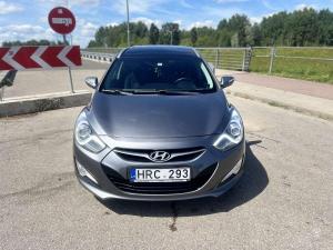 Pelēks Hyundai i40 2012 Viļņa, ar dzinēja tilpumu 1.69 L un nobraukumu 309 tūkst. km par 3850 €, foto 3 vietnē AUTOMOTO.COM.LV