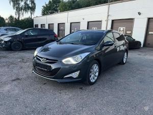 Grey Hyundai i40 2012 in Utena, with an engine capacity of 1.69 L and mileage of 86 thousand km for 4699 €, photo 4 on AUTOMOTO.COM.LV