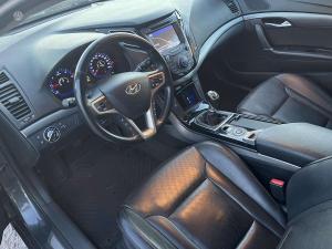 Grey Hyundai i40 2012 in Utena, with an engine capacity of 1.69 L and mileage of 86 thousand km for 4699 €, photo 22 on AUTOMOTO.COM.LV