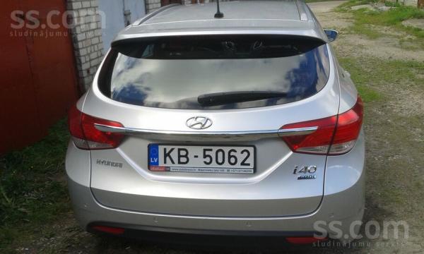 Pelēks Hyundai i40 2012 Liepāja, ar dzinēja tilpumu 1.70 L un nobraukumu 214 tūkst. km par 3600 €, foto 5 vietnē AUTOMOTO.COM.LV