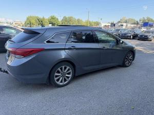 Grey Hyundai i40 2012 in Marijampole, with an engine capacity of 1.69 L and mileage of 228 thousand km for 3450 €, photo 5 on AUTOMOTO.COM.LV