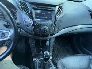 Grey Hyundai i40 2012 in Marijampole, with an engine capacity of 1.69 L and mileage of 228 thousand km for 3450 €, photo 12 on AUTOMOTO.COM.LV