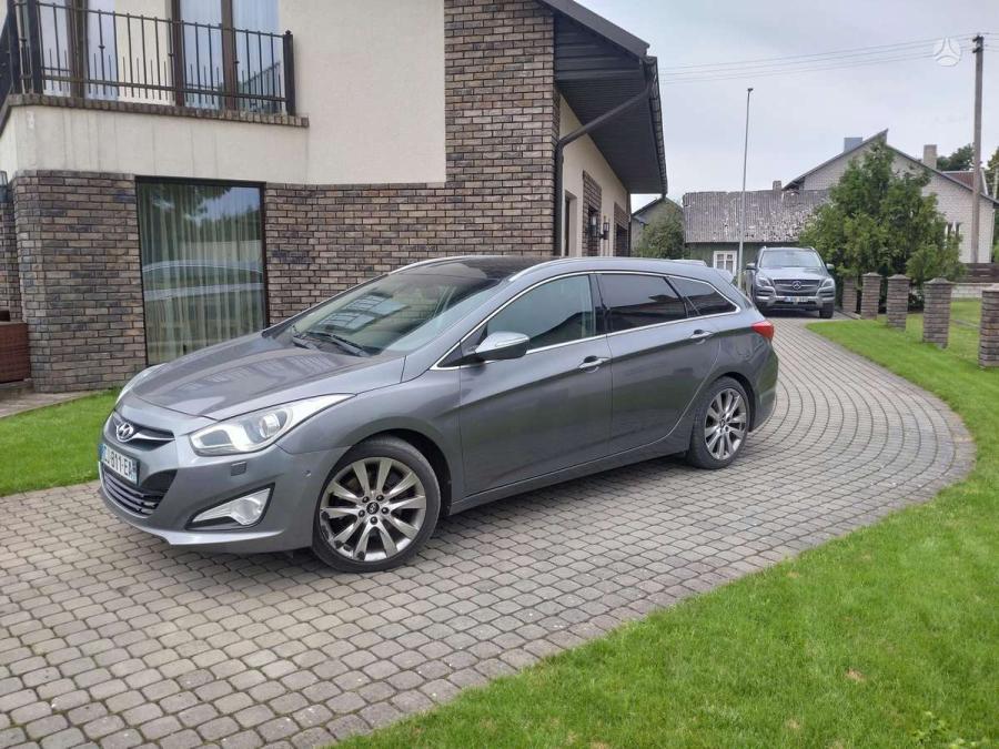 Pelēks Hyundai i40 2012 Tauragė, ar dzinēja tilpumu 1.69 L un nobraukumu 204 tūkst. km par 4350 €, foto 8 vietnē AUTOMOTO.COM.LV