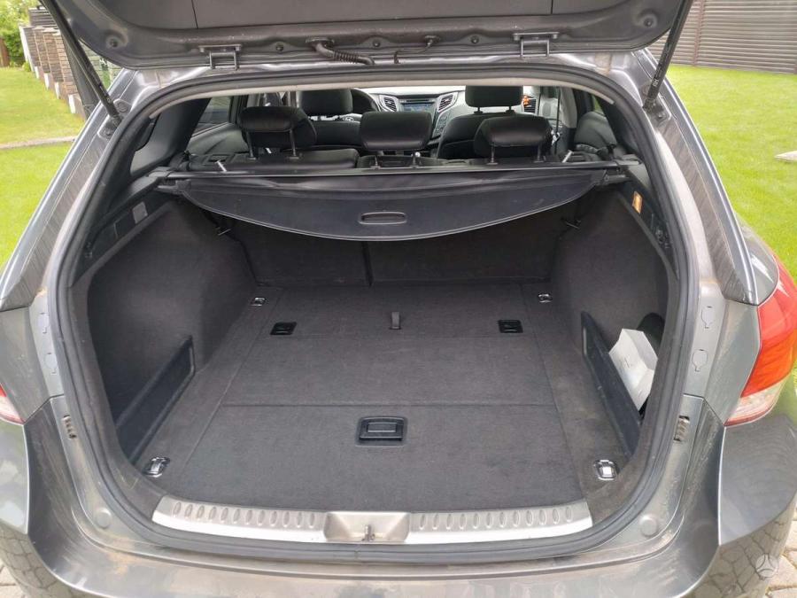 Pelēks Hyundai i40 2012 Tauragė, ar dzinēja tilpumu 1.69 L un nobraukumu 204 tūkst. km par 4350 €, foto 13 vietnē AUTOMOTO.COM.LV