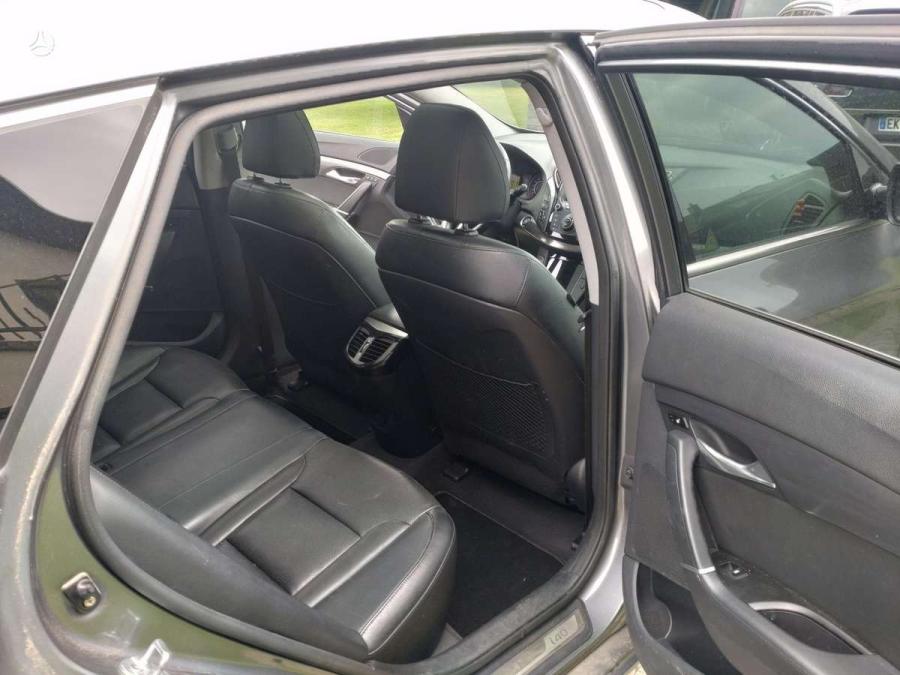 Pelēks Hyundai i40 2012 Tauragė, ar dzinēja tilpumu 1.69 L un nobraukumu 204 tūkst. km par 4350 €, foto 16 vietnē AUTOMOTO.COM.LV