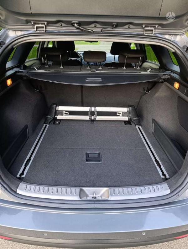 Pelēks Hyundai i40 2012 Panevēža, ar dzinēja tilpumu 1.69 L un nobraukumu 251 tūkst. km par 5390 €, foto 6 vietnē AUTOMOTO.COM.LV