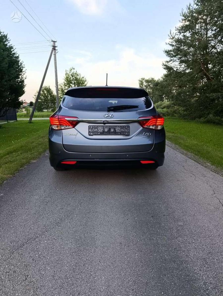 Grey Hyundai i40 2012 in Panevezys, with an engine capacity of 1.69 L and mileage of 251 thousand km for 5390 €, photo 14 on AUTOMOTO.COM.LV